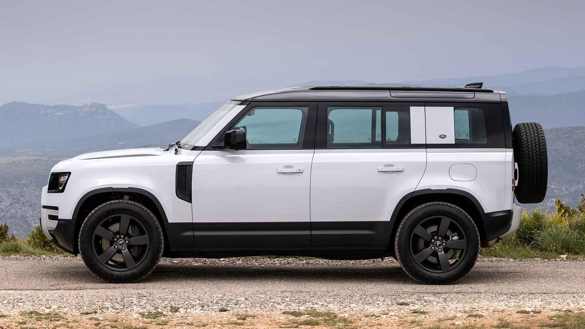 Defender 110 P400e SE review: Hoe rijdt de PHEV in Nederland? - TopGear