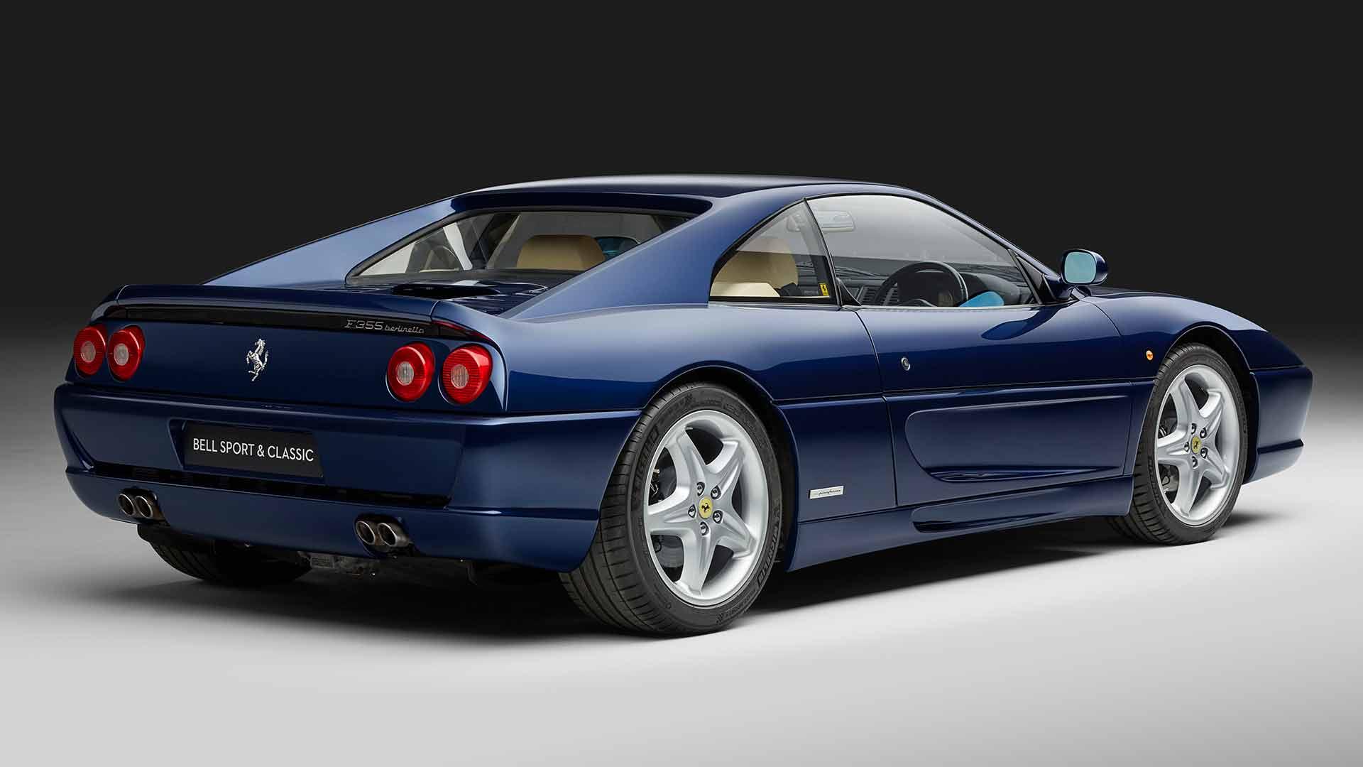 Rij jij met de Ferrari F355 van Chris Rae naar huis met Kerstmis? - TopGear