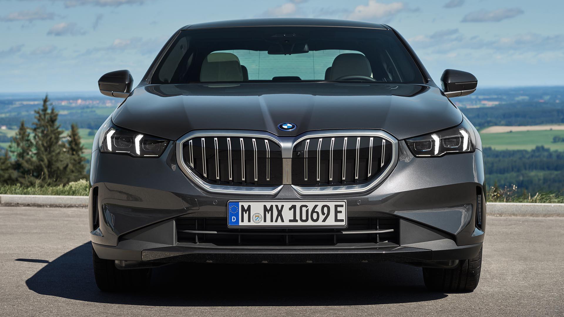 BMW 520i review (2024) - TopGear