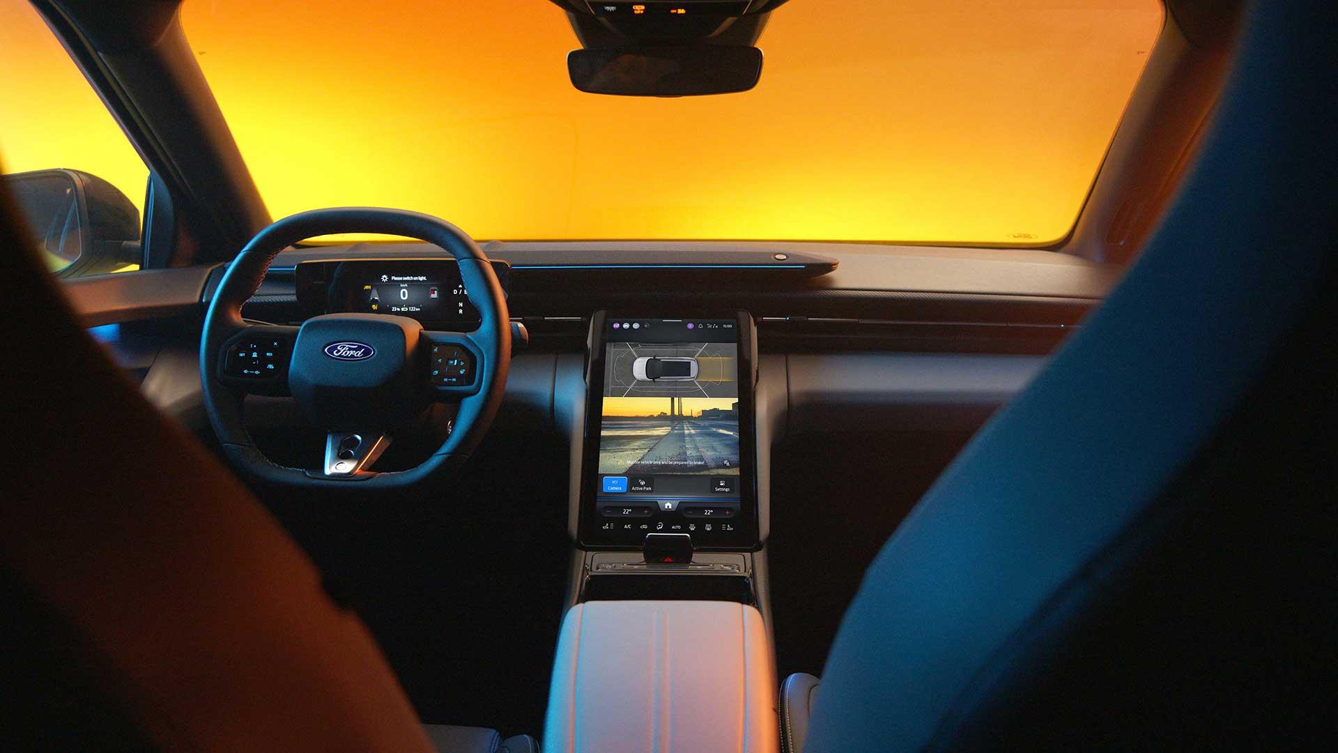 De nieuwe Ford Capri is eigenlijk een Volkswagen met een ander jasje ...