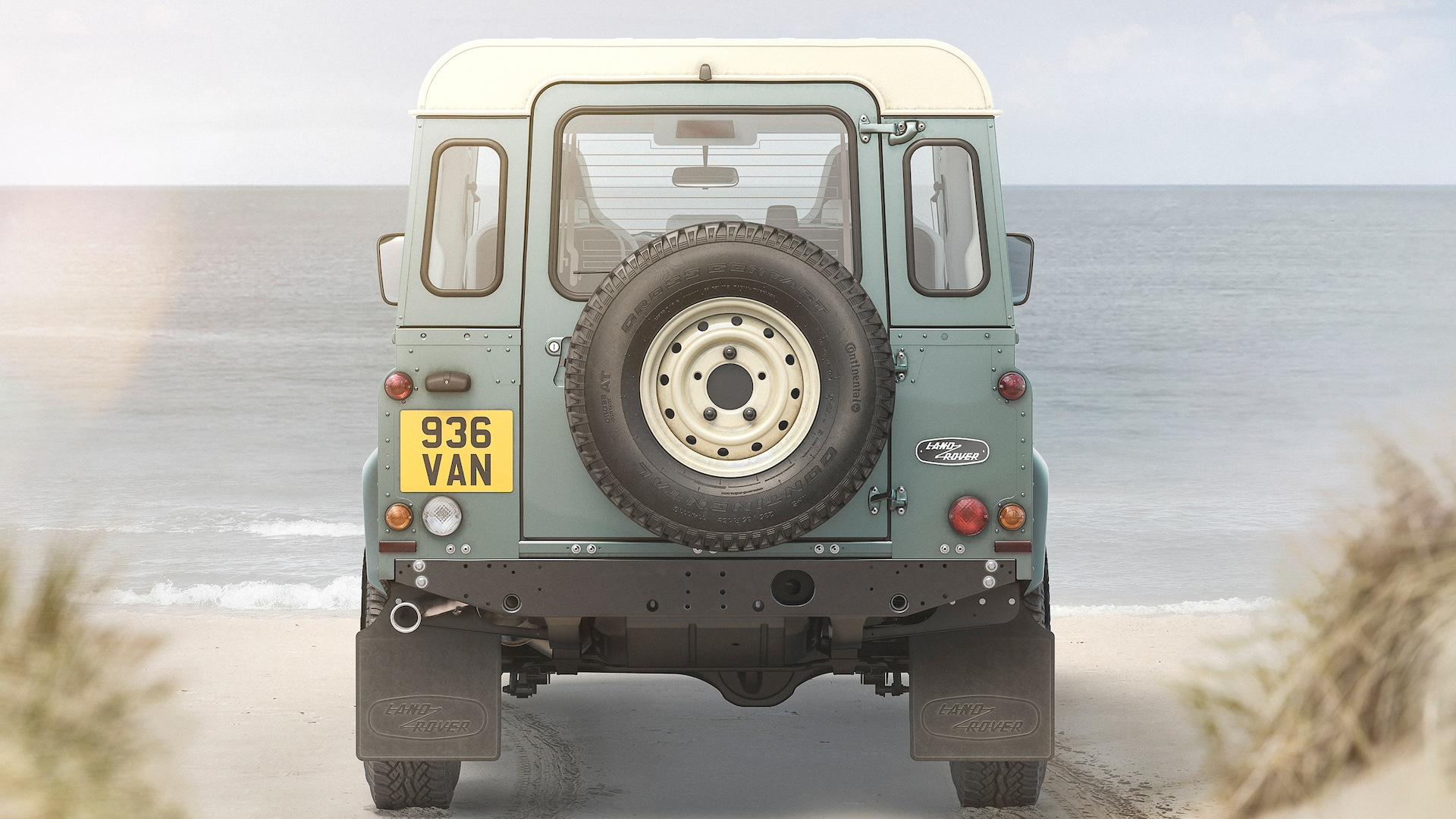 Land Rover Works Bespoke Defender V8 is een nieuwe oude