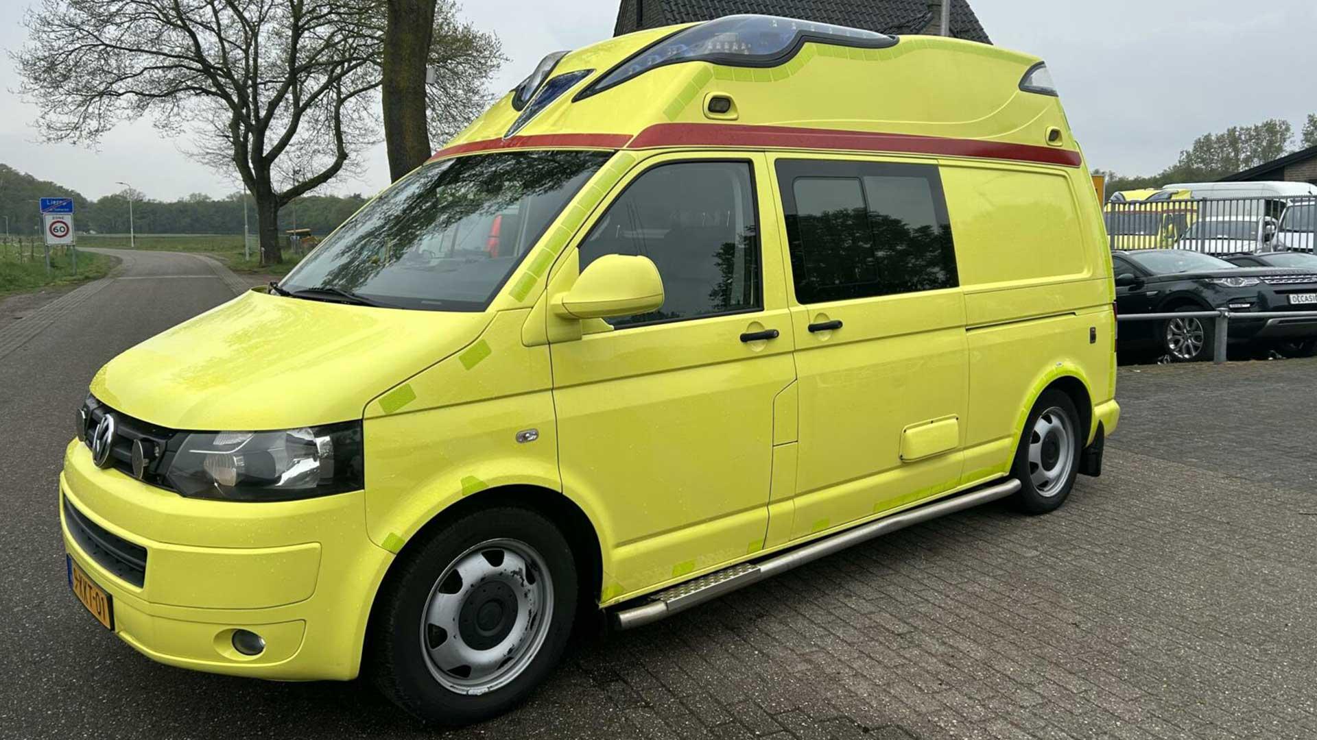 Goedkope Volkswagen ambulance is mooie basis voor een camper