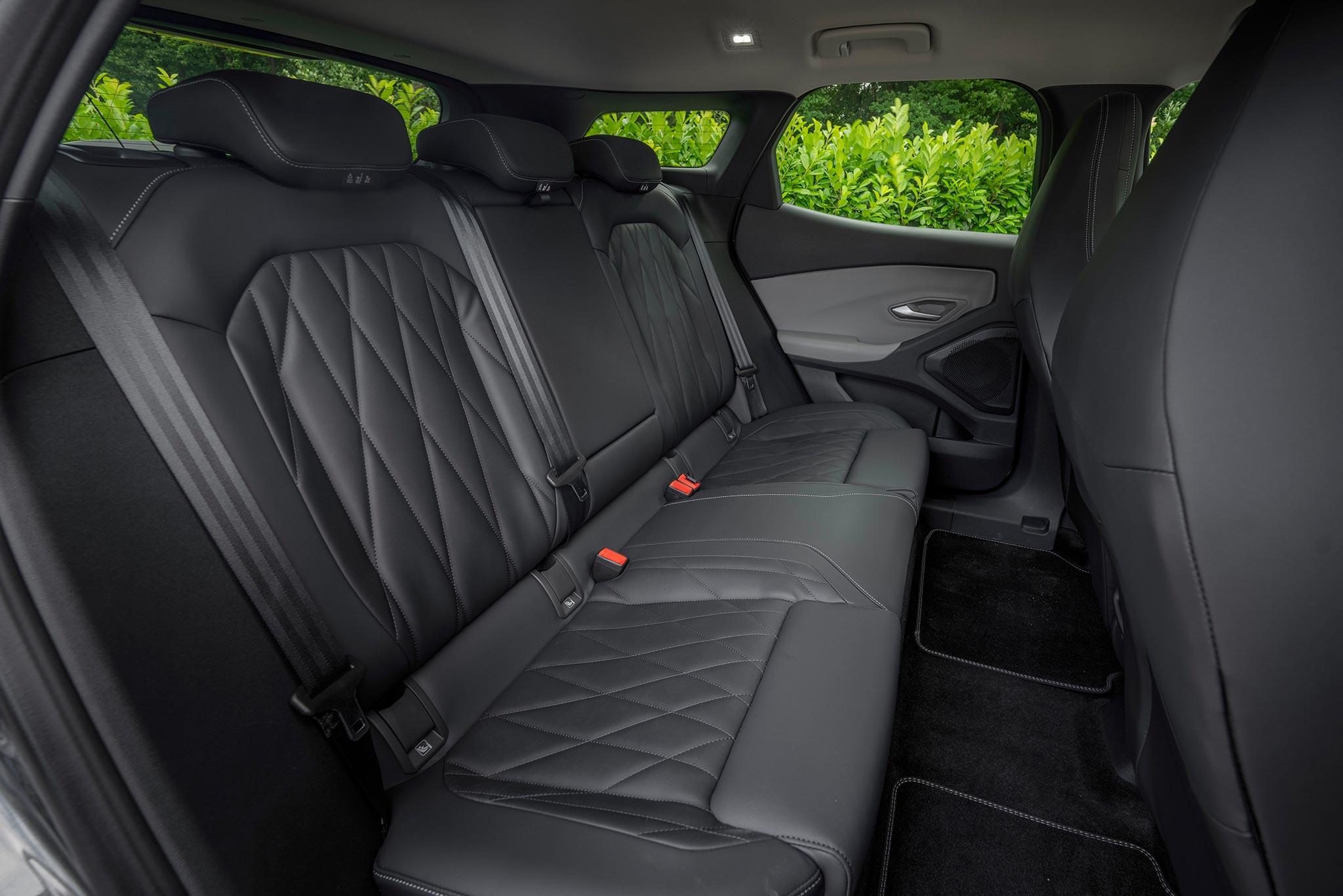 GO ELECTRIC met de nieuwe Ford Explorer – de EV die avontuur ademt ...