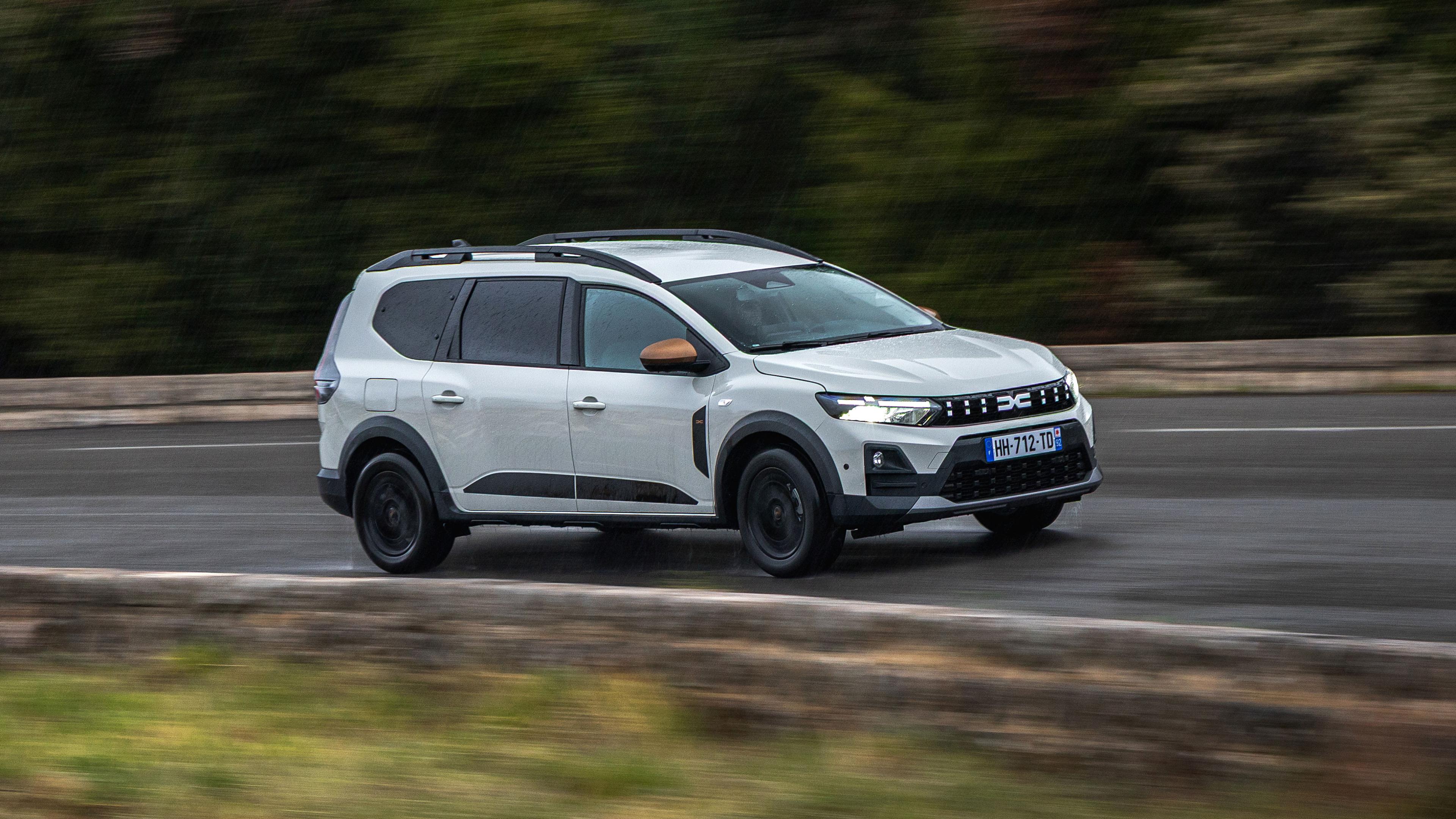 Stilvolle Dacia Jogger Hybrid Reichweite Bildnull