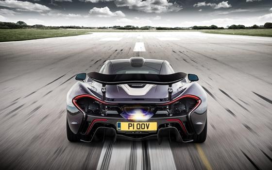 Jeremy Clarkson in de McLaren P1 - TopGear