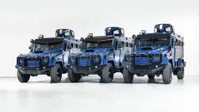 Inkas Huron APC is de ultieme partylimousine voor Amsterdam-Zuidoost