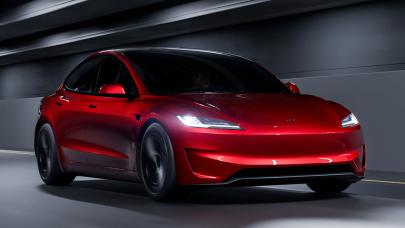 Dit zijn de Tesla P100C en P100CC - TopGear