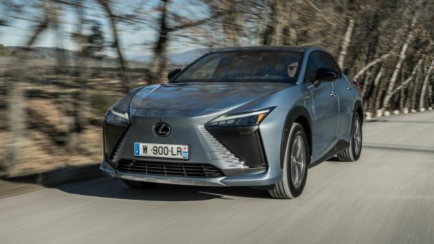 Lexus RZ 450e review (2023): Hoe rijdt de eerste volbloed-EV?