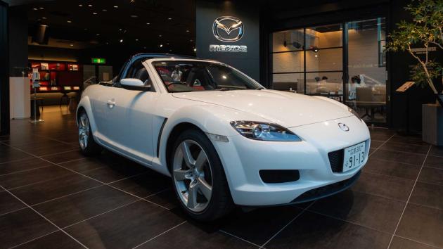 Mazda RX-7 met legendarische 26B-motor klinkt hemels - TopGear