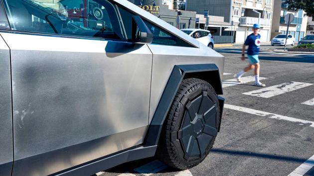 Tesla Model X ambulance in Nederland - TopGear Nederland