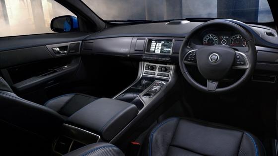 Jaguar XFR-S in vol ornaat (video) - TopGear