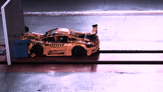 Crashtest met een Lego-Porsche in slow motion - TopGear
