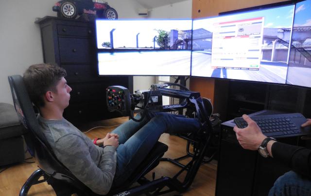 Racegame-setup van Max Verstappen - TopGear Nederland
