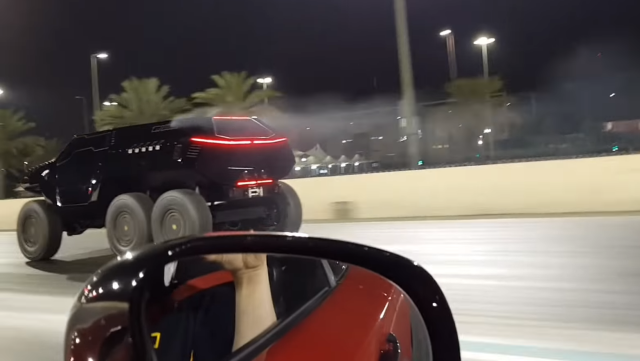 Devel Sixty sloopt alles op de dragstrip - TopGear Nederland