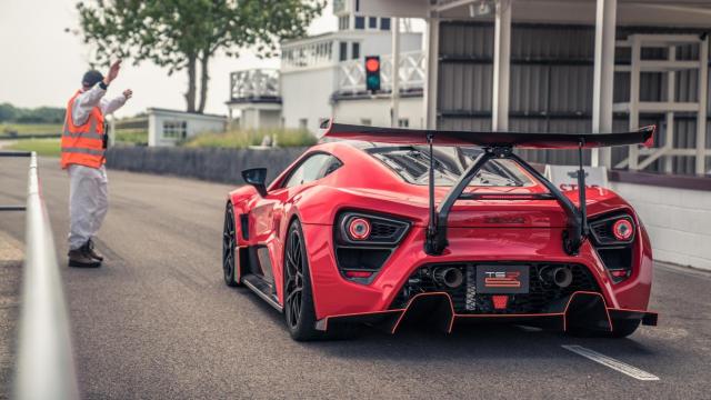 Supercar Owners Circle op Goodwood Circuit - TopGear