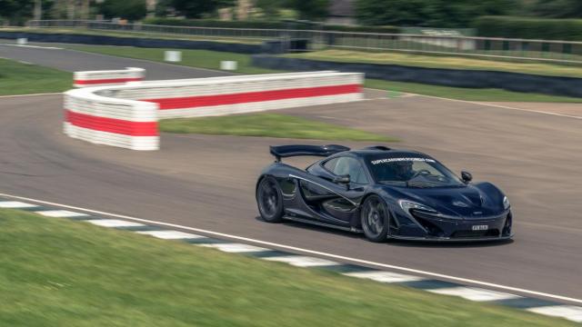 Supercar Owners Circle op Goodwood Circuit - TopGear