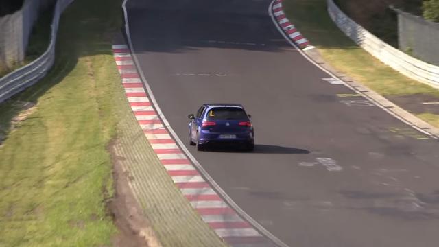 Volkswagen Golf R420 maakt zijn rondes - TopGear Nederland