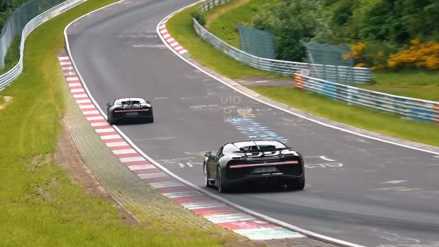 Twee Bugatti Chirons op de Nürburgring gespot - TopGear Nederland
