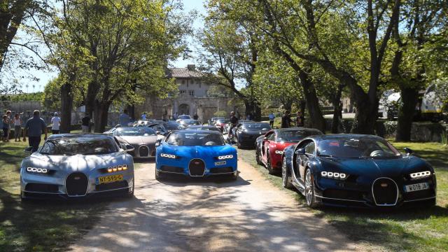 Bugatti viert 110e verjaardag met een roadtrip - TopGear