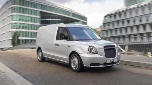 Londense taxi wordt hybride bestelbus - TopGear Nederland