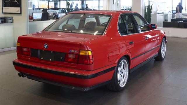Kooptip: Smetteloze BMW M5 E34 in Brilliant Rot - TopGear