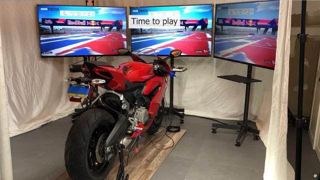 Zelf een motorfiets-simulator bouwen voor 100 euro - TopGear