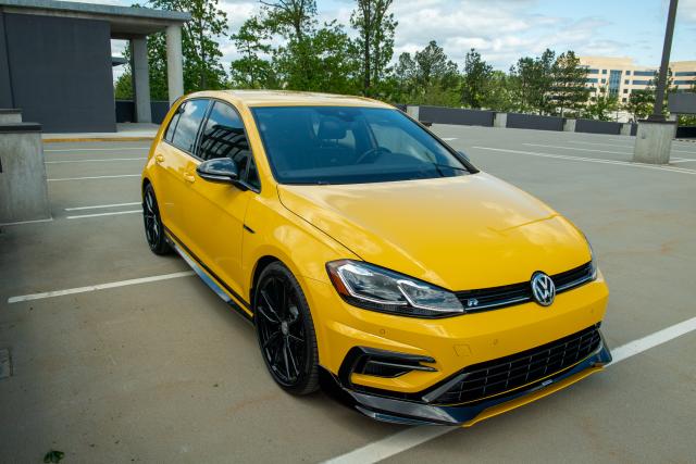Zeldzaam: Spektrum-kleuren voor de Volkswagen Golf R - TopGear