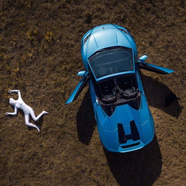 Lamborghini plaatst fotoset met aliens - TopGear Nederland