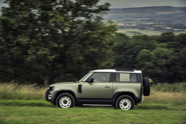 Land Rover Defender 90 HSE P400 MHEV (2021) - test en spec - TopGear