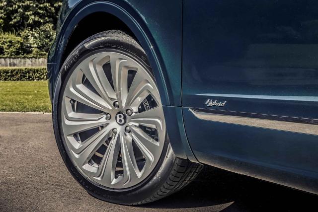 Zo rijdt de vernieuwde Bentley Bentayga Hybrid met 449 pk (review)