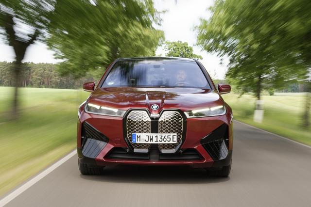 BMW iX M60 review (2023) - TopGear