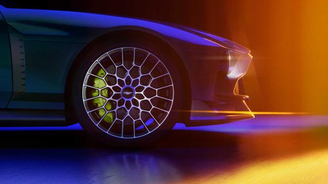 Aston Martin Valour is een handgeschakelde V12-supercar
