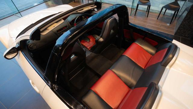 Mazda bouwde ooit één RX-8 cabrio mét suicide doors