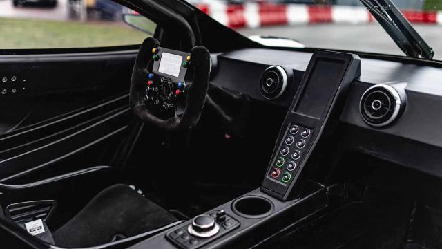 Deze RR01 van Rhino Racing kost maar 35.000 euro - TopGear