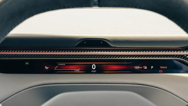 Lotus Eletre R vs Porsche Cayenne Turbo E-Hybrid (review)