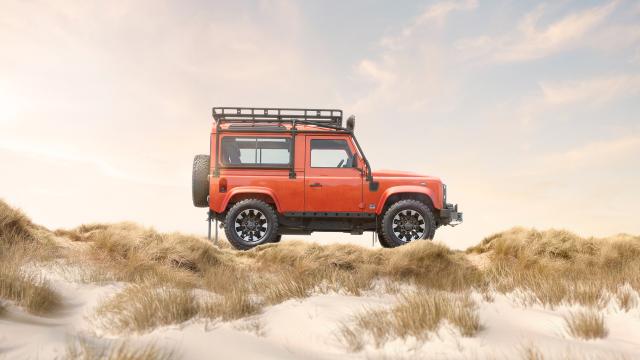 Land Rover Works Bespoke Defender V8 is een nieuwe oude
