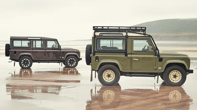 Land Rover Works Bespoke Defender V8 is een nieuwe oude