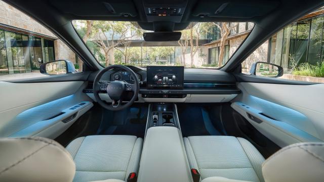 Nieuwe Lexus ES komt naar Nederland, zowel hybride als EV