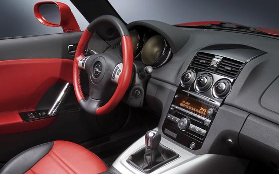 Opel GT 2.0 Turbo - Testdrive - TopGear Nederland