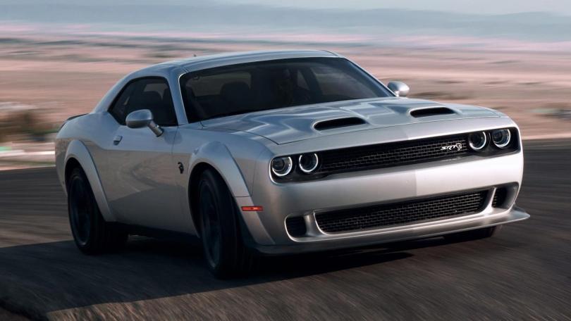 De nieuwe Kerstman-slee is een Dodge Hellcat Redeye - TopGear