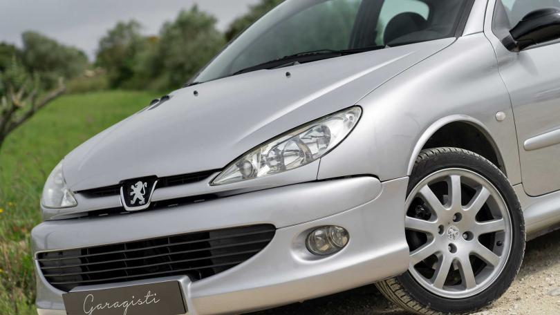 Mitsubishi Lancer Evo met 2.145 pk op straat - TopGear