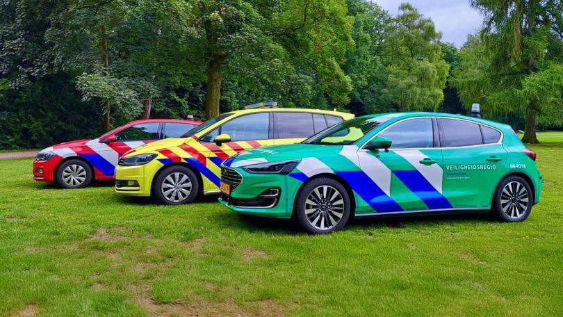 Dit doen de groene auto's met zwaailichten en sirenes in Nederland