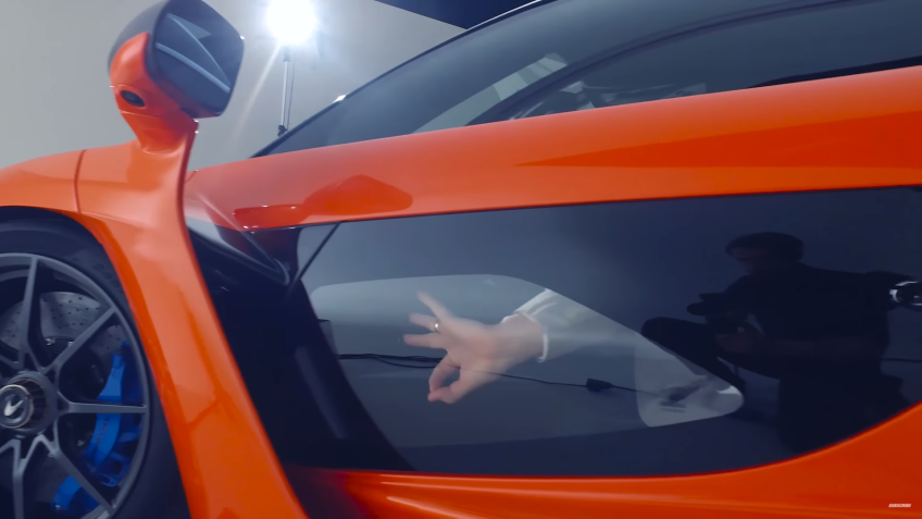 Waarom de McLaren Senna glazen deuren heeft - TopGear