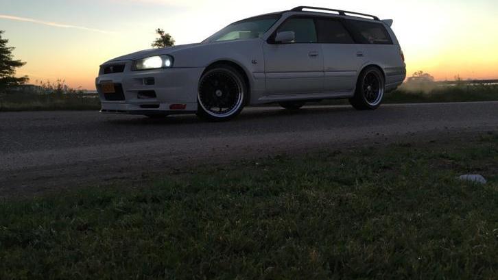 Nissan Skyline Wagon te koop in Nederland - TopGear Nederland