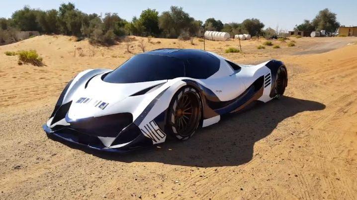 Devel Sixteen met 5.007 pk geeft bewijs van leven - TopGear
