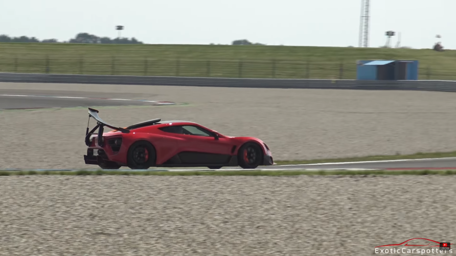 Zenvo TSR-S: actieve spoiler in actie op TT Circuit Assen