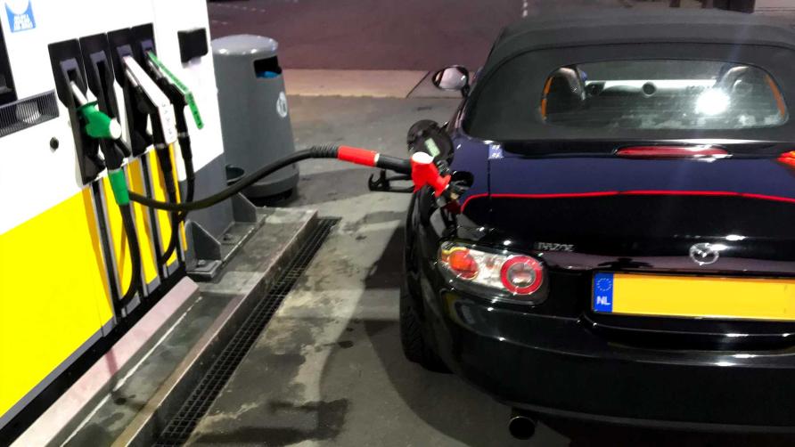 Een goedkoper tankstation is soms dichterbij dan je denkt