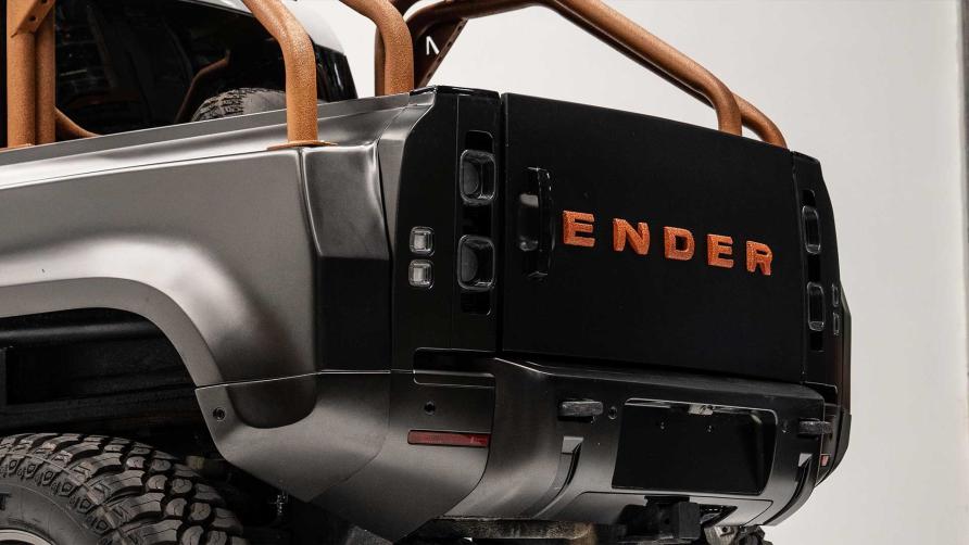 Land Rover Defender 6x6 heeft de perfecte naam