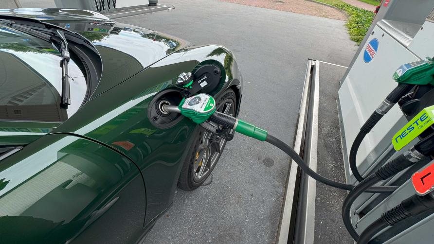 Een grotere tank(inhoud) is een handige optie bij Porsche