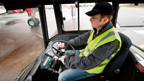 Autotest: Douglas Super Tug TBL 600 - TopGear